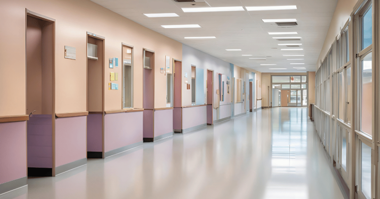 Easy Tips for Top Notch Hallway Behavior - Mrs. Moe's Modifications